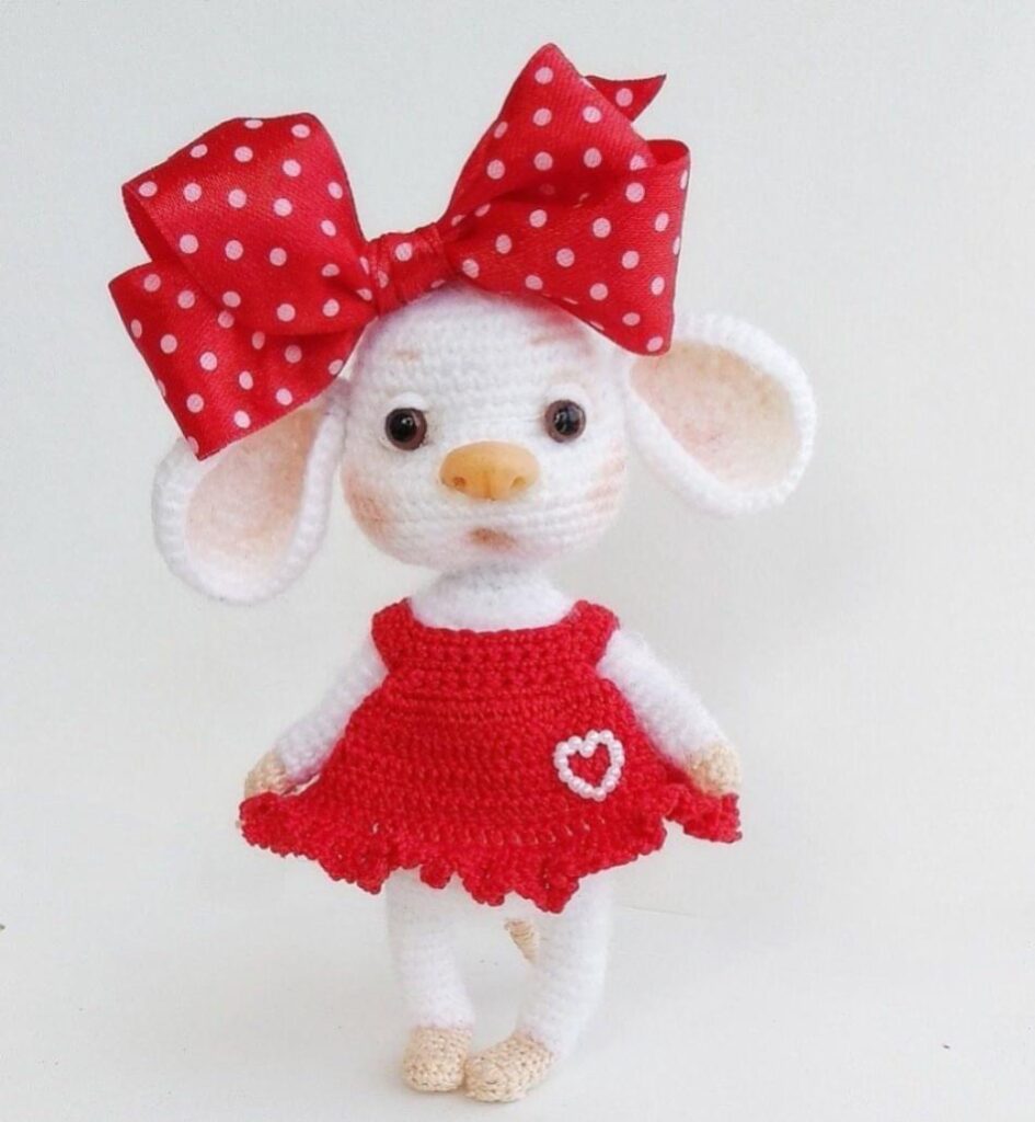 Free Crochet Amigurumi Mouse Pattern – Easy Free Crochet and Knitting ...